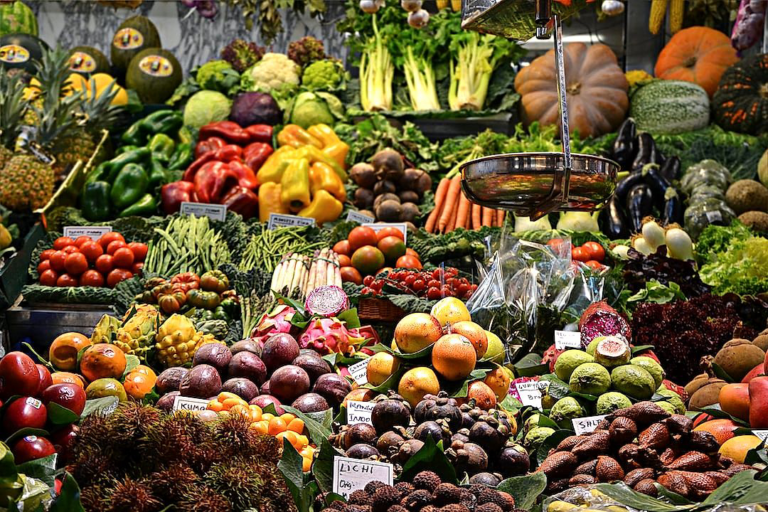 5 Strategies for Building a Local Market Presence in Produce Retail ...